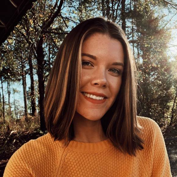 Abbie's Closet (@abbielpickett) | Poshmark